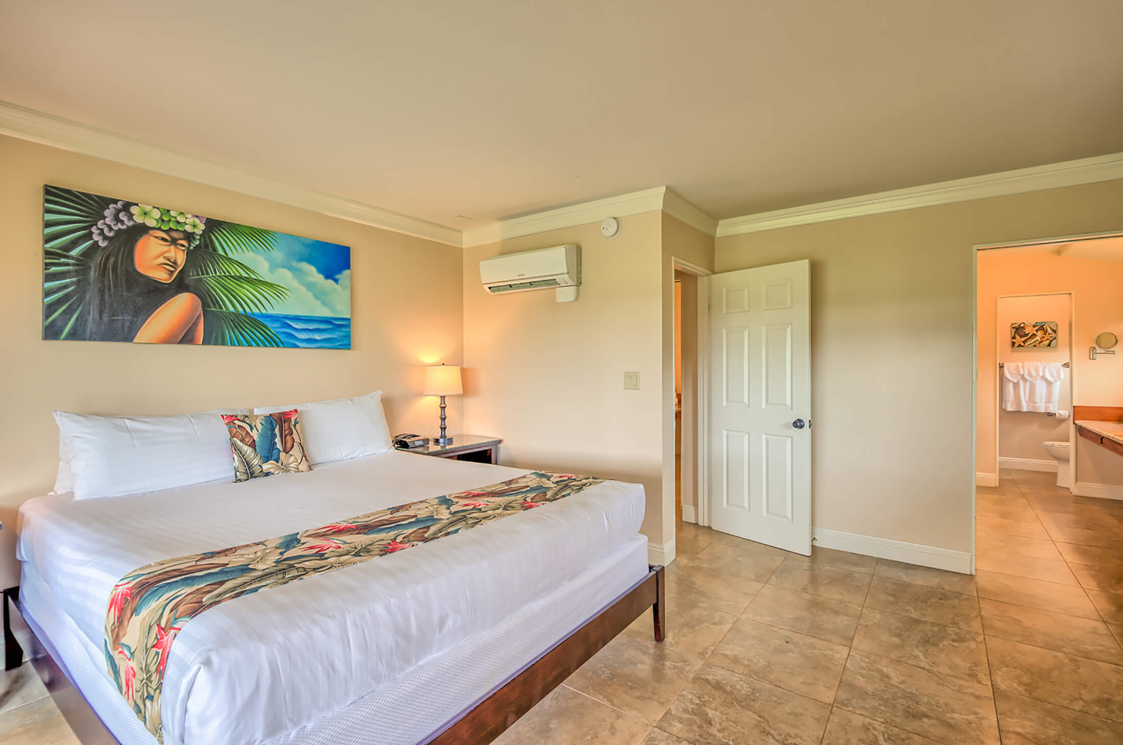 Luxury Beachfront Lodging In Lahaina | Royal Lahaina Resort