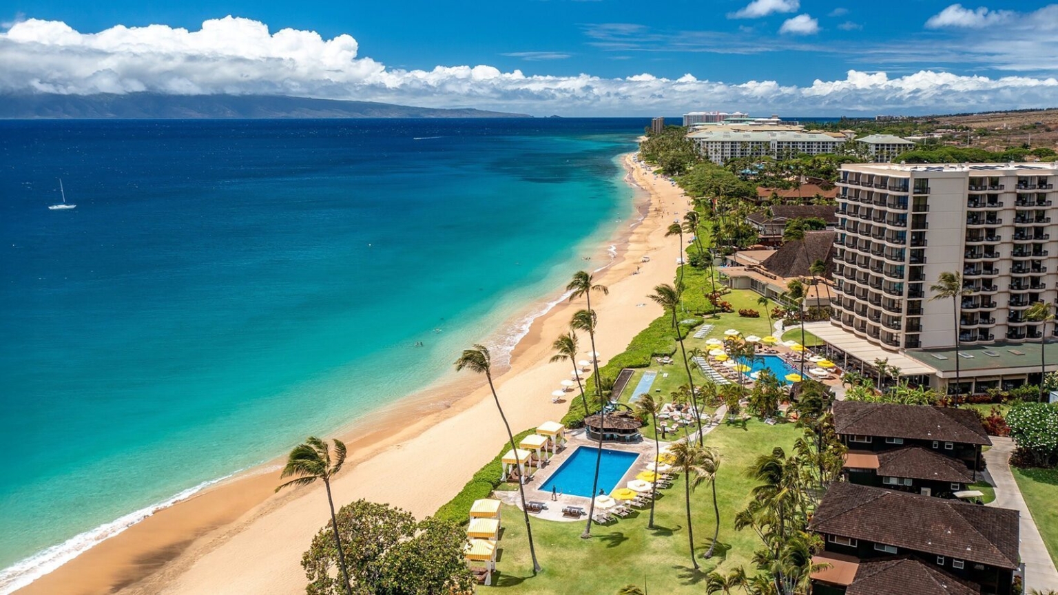 Stay in one of Hawaii’s most luxurious oceanfront resort villas | Royal ...